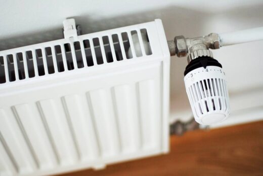 Plattenheizkörper: Funktion, Vorteile und Nachteile im Überblick